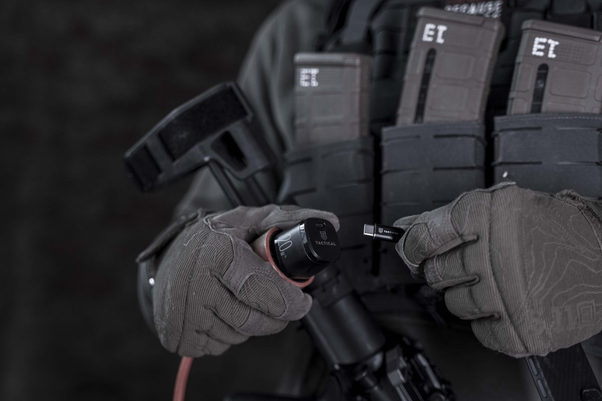 Tactical Base Plug Mini adaptér USB-C 20W, čierny
