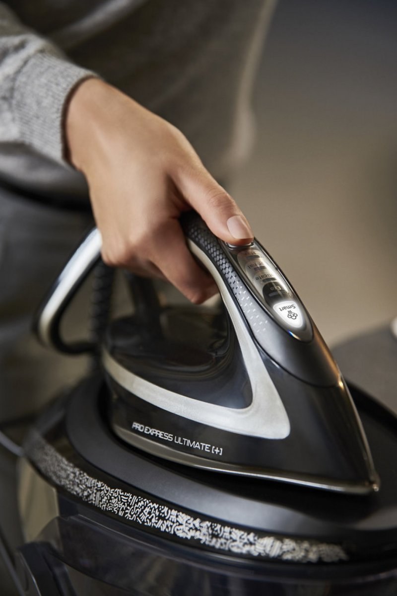 Tefal GV9620, žehlička s parným generátorom | VÝPREDAJ